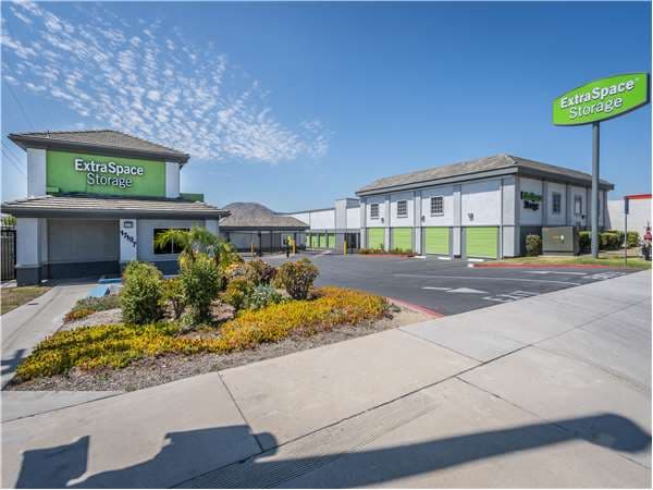 Storage Units in Riverside, CA at 5910 Mission Blvd | Extra Space Storage