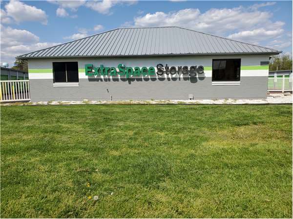 Storage Units in Lebanon, OH at 800 Cincinnati Ave | Extra Space Storage