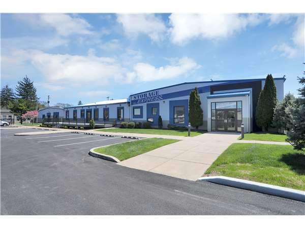 Storage Units in Bloomington, IN at 1901 W 3rd St | Extra Space Storage