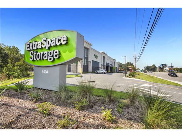 Storage Units in Longs, SC at 9221 Highway 90 | Extra Space Storage