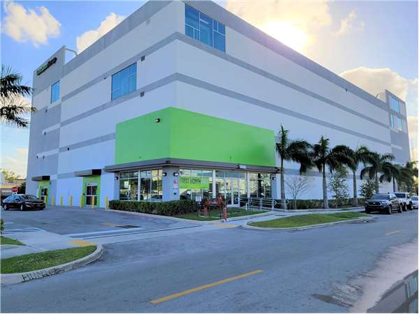 Storage Units in Fort Lauderdale, FL at 1201 N Flagler Dr | Extra Space ...