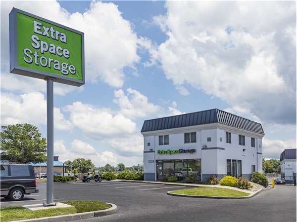 Storage Units in Mt. Laurel, NJ at 103 Ark Rd | Extra Space Storage