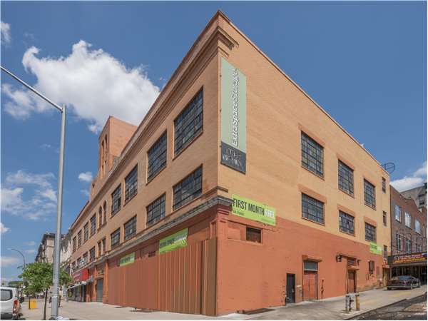 Storage Units in Manhattan, NY at 485 W 129th St | Extra Space Storage