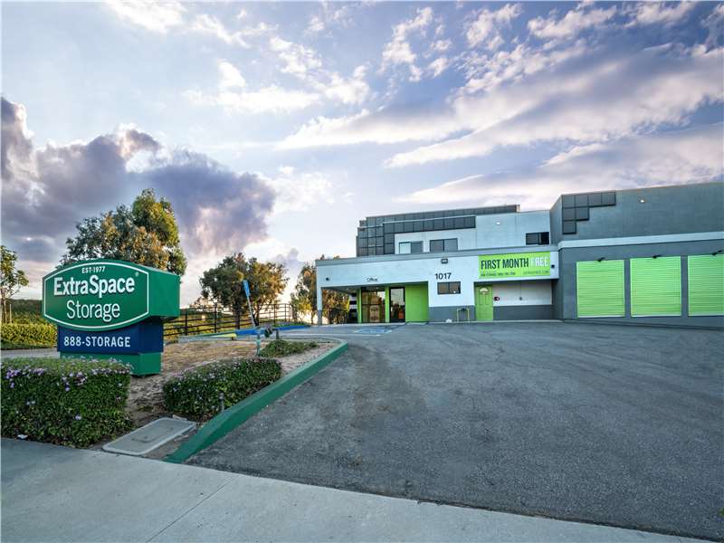 Storage Units in El Segundo, CA at 1017 E El Segundo Blvd | Extra Space ...