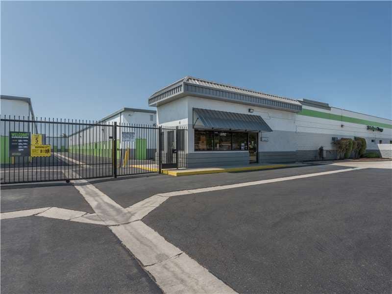 Storage Units in Los Alamitos, CA at 3592 Cerritos Ave | Extra Space ...