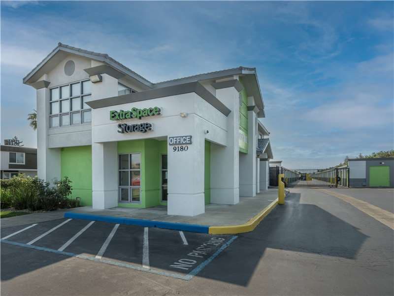 Storage Units in San Ramon, CA at 9180 Alcosta Blvd | Extra Space Storage