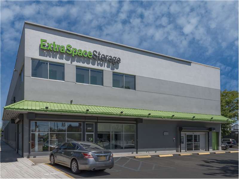 5x5 Storage Units at 12015 Flatlands Ave (from $8) | Extra Space Storage