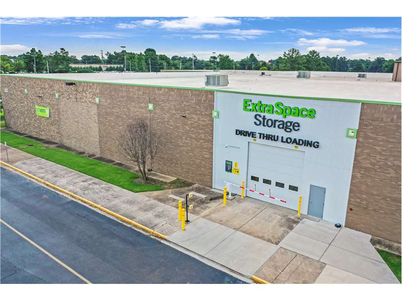 Storage Units in Memphis, TN at 6120 Hickory Ridge Mall | Extra Space ...