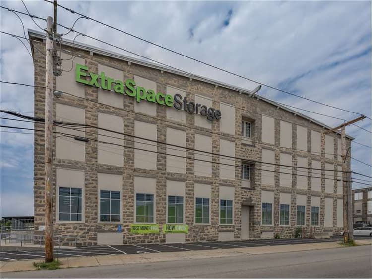 Storage Units in Fall River, MA at 749 Quequechan St | Extra Space Storage