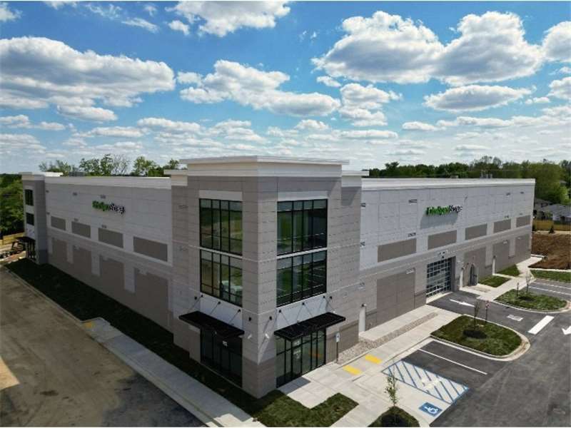 Storage Units in Lexington, KY at 113 Sand Lake Dr | Extra Space Storage