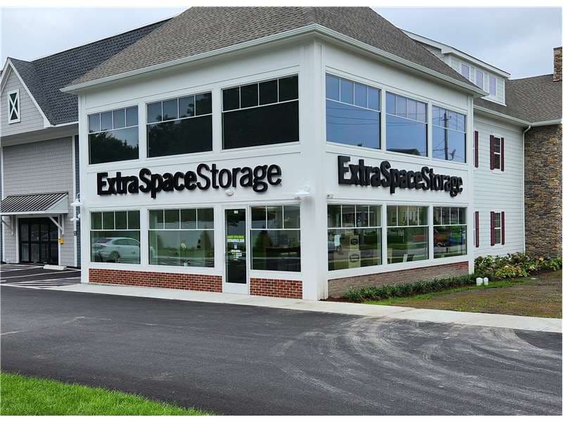 Storage Units in Bristol, RI at 180 Mt Hope Ave | Extra Space Storage