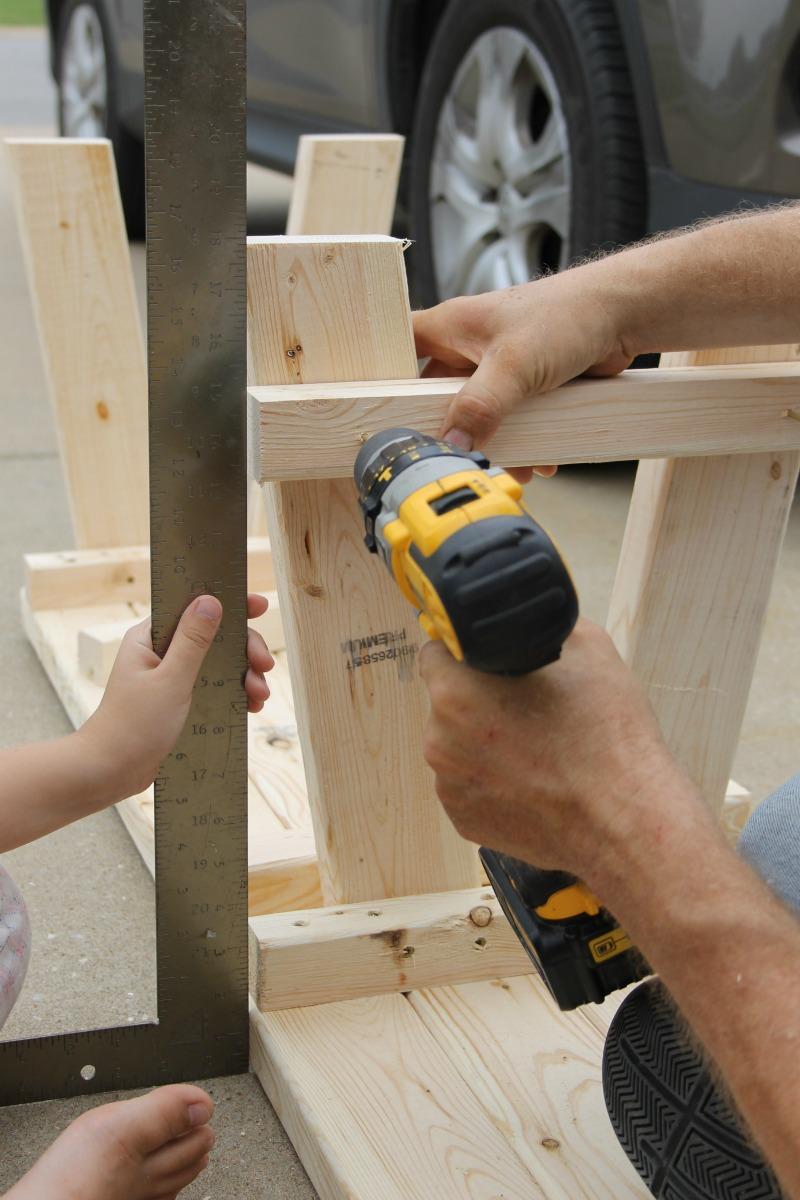 Simple DIY Farmhouse Bench Tutorial With Storage