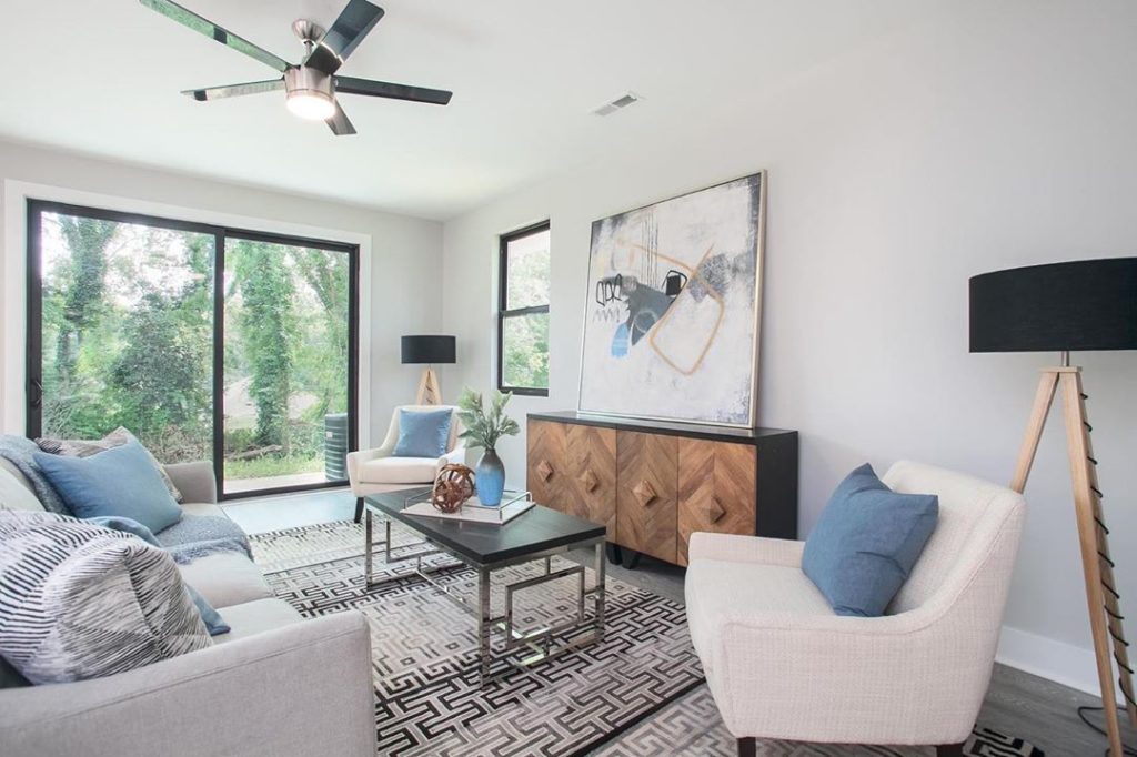 12 Home Staging Tips for Small Spaces | Extra Space Storage