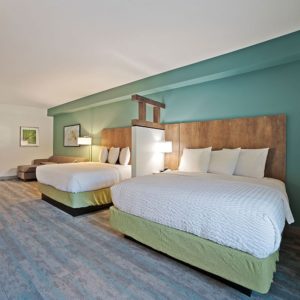 The Ultimate Temporary Housing Guide | Extra Space Storage