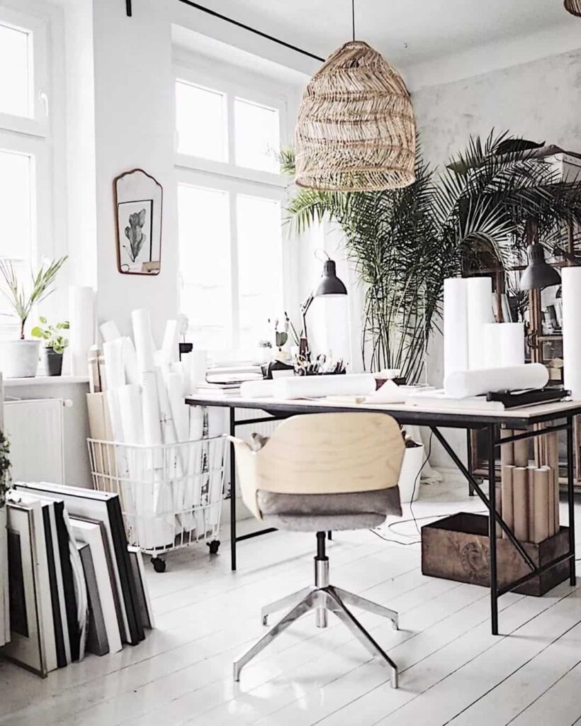 13 Home Office Ideas for Running a Business from Home | Extra Space Storage