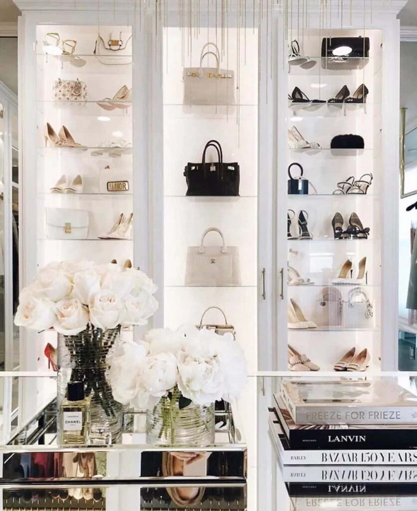 How to Design & Organize Your Dream Closet | Extra Space Storage