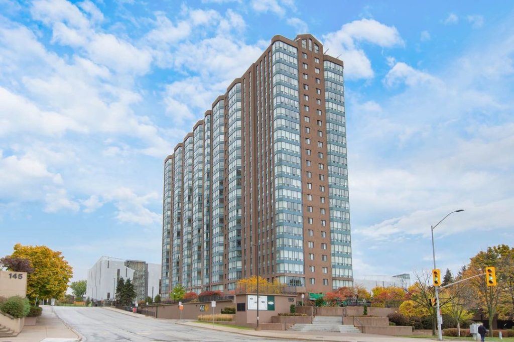 Is Downsizing to a Condo Right for You? Explore the Pros & Cons | Extra ...