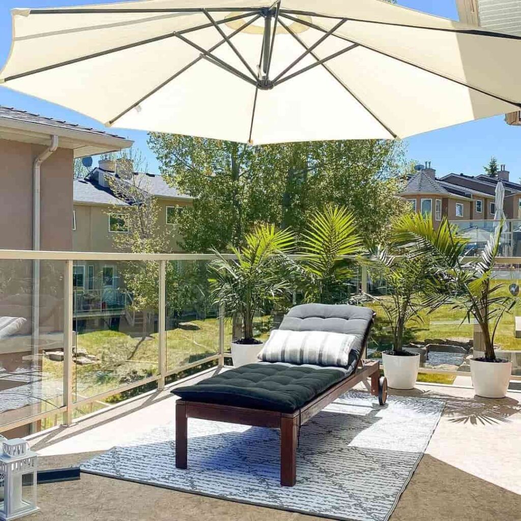 18 Ideas for an Outside Living Room Design | Extra Space Storage