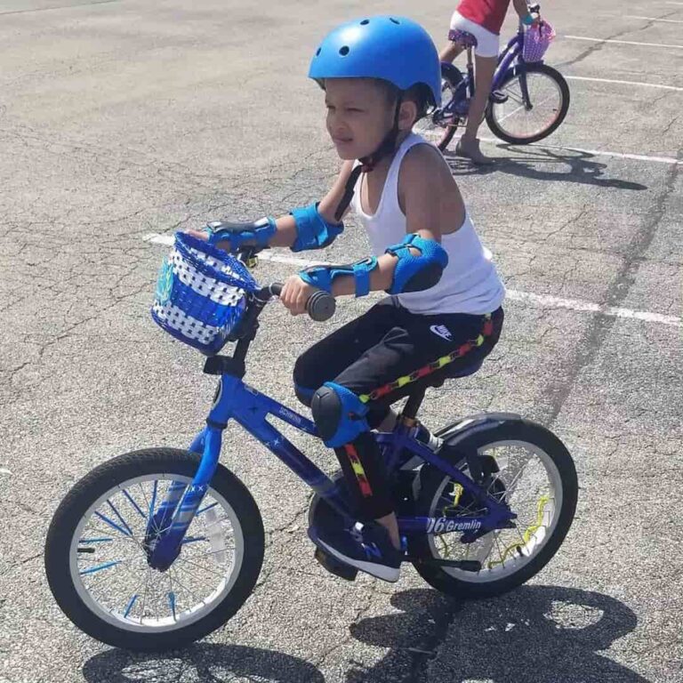 14 Advantages of Growing Up & Raising Kids in the City