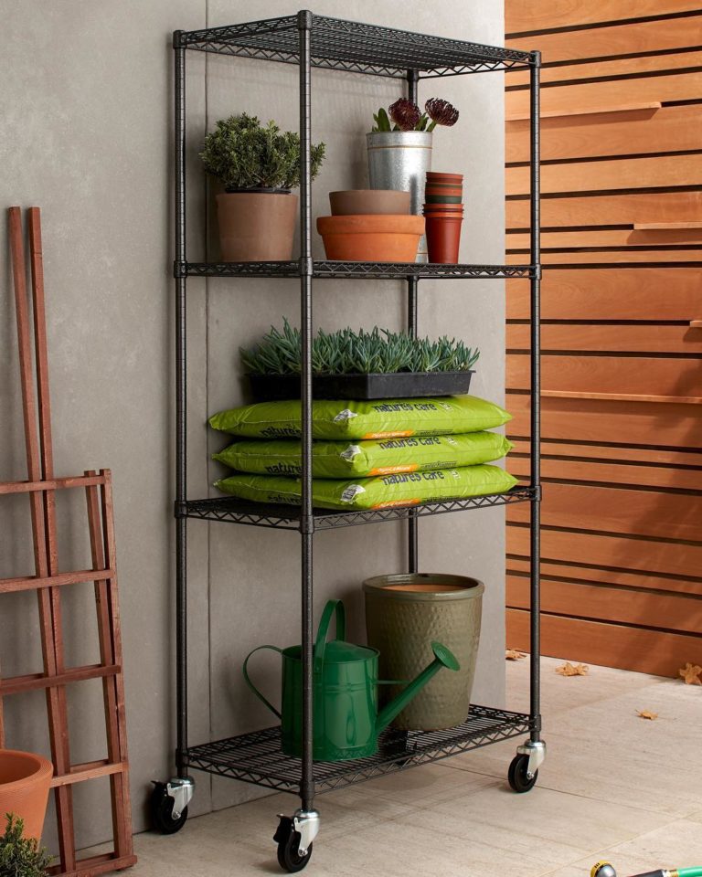 26 Outdoor Shed Organization & Storage Ideas | Extra Space Storage