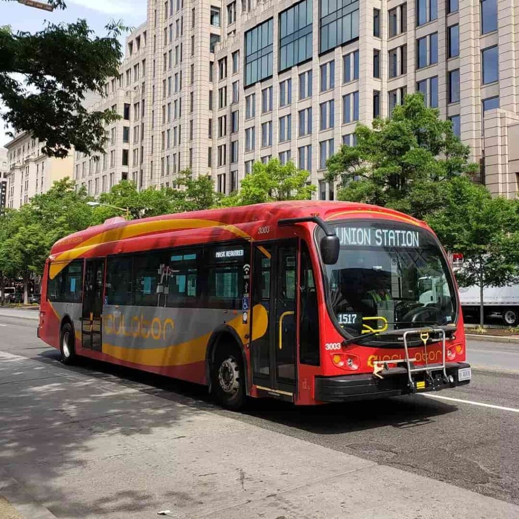 Moving to Washington, DC? Here are 13 Things to Know | Extra Space Storage