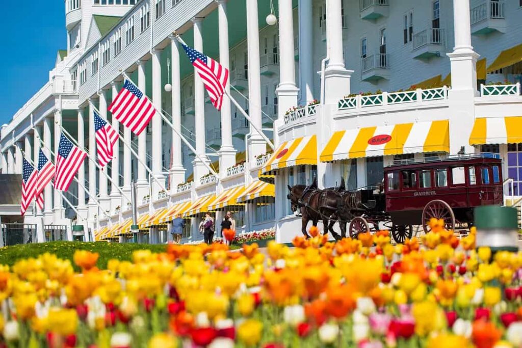 21 Unique Vacation Spots for Your Summer Trip in 2025 | Extra Space Storage