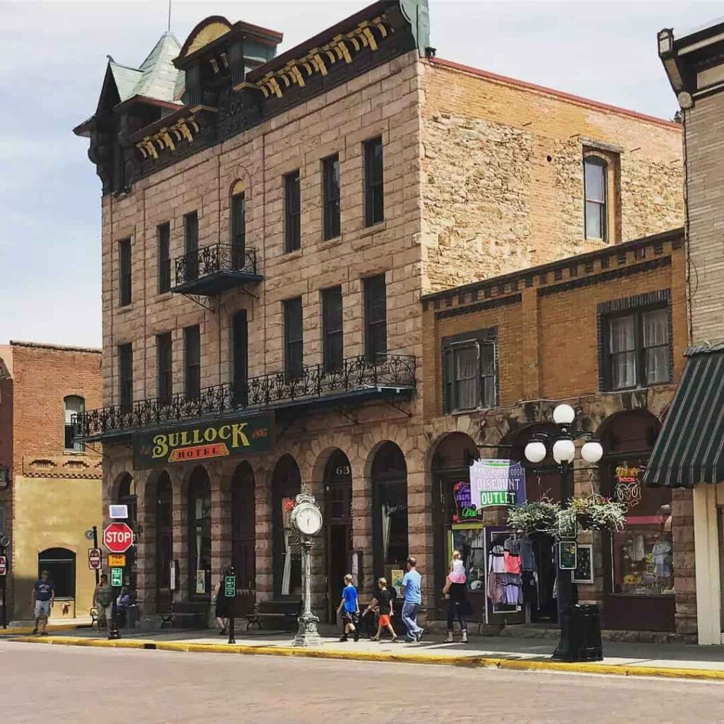 21 Unique Vacation Spots for Your Summer Trip in 2025 | Extra Space Storage