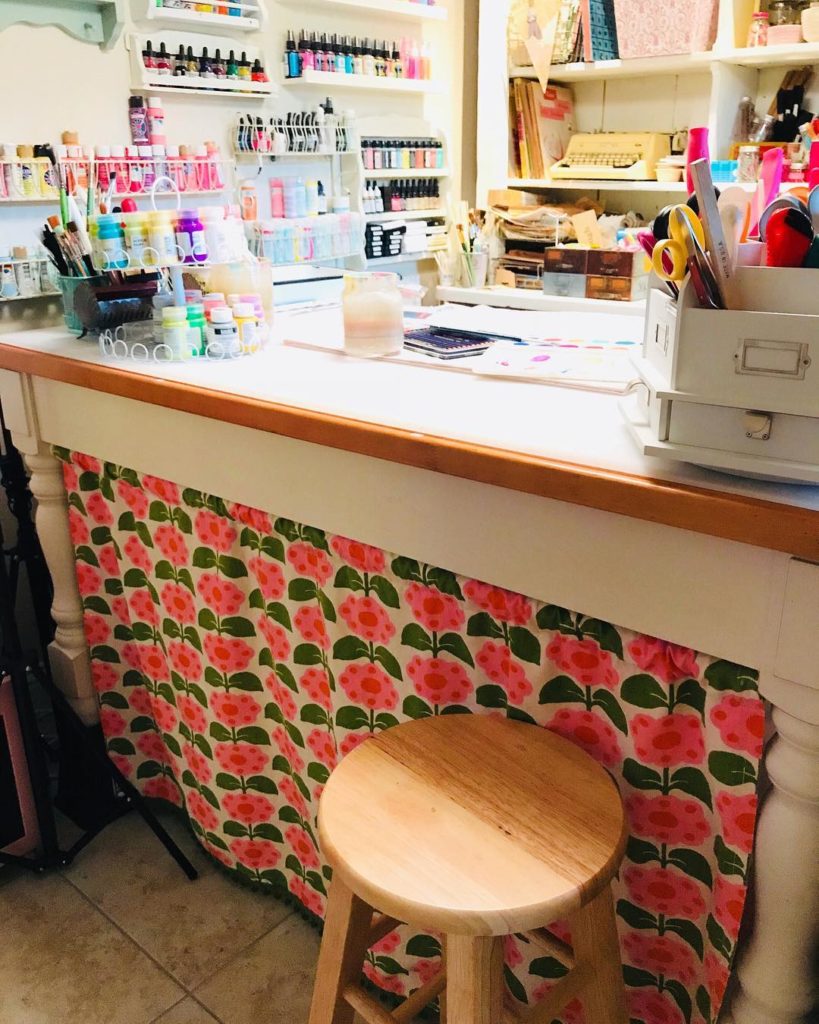 20 Creative Home Art Studio Ideas for a Spare Room | Extra Space Storage