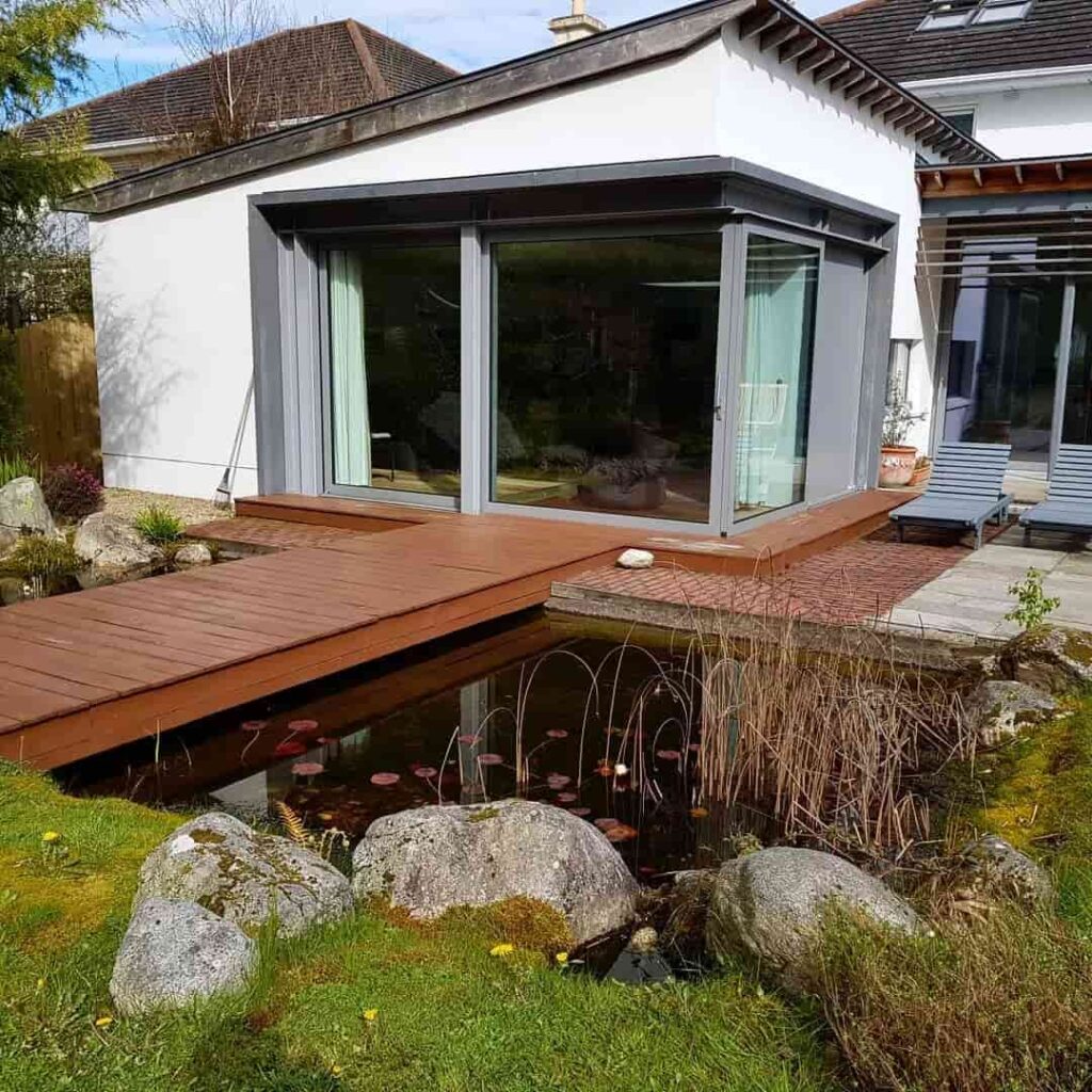 24 Backyard Water Features for Your Outdoor Living Space | Extra Space ...