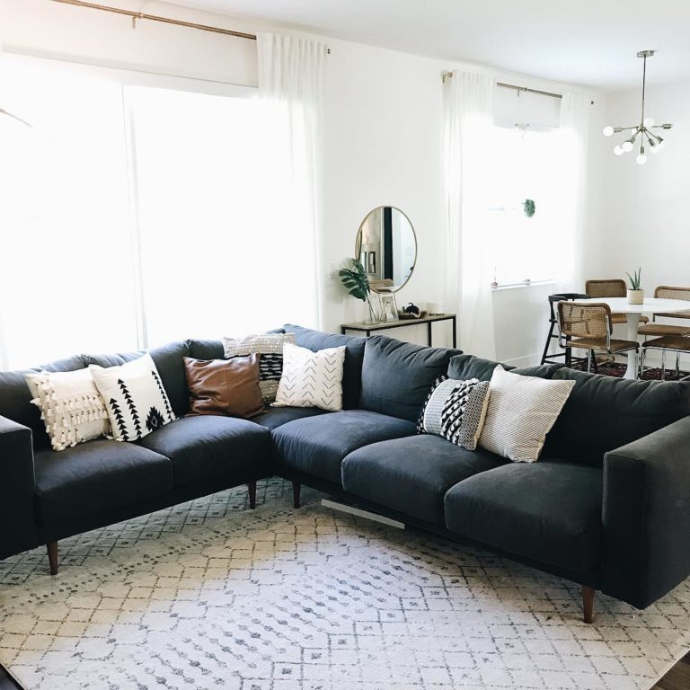 19 Minimalist Design Ideas for a Stylish, Clutter-Free Home | Extra ...