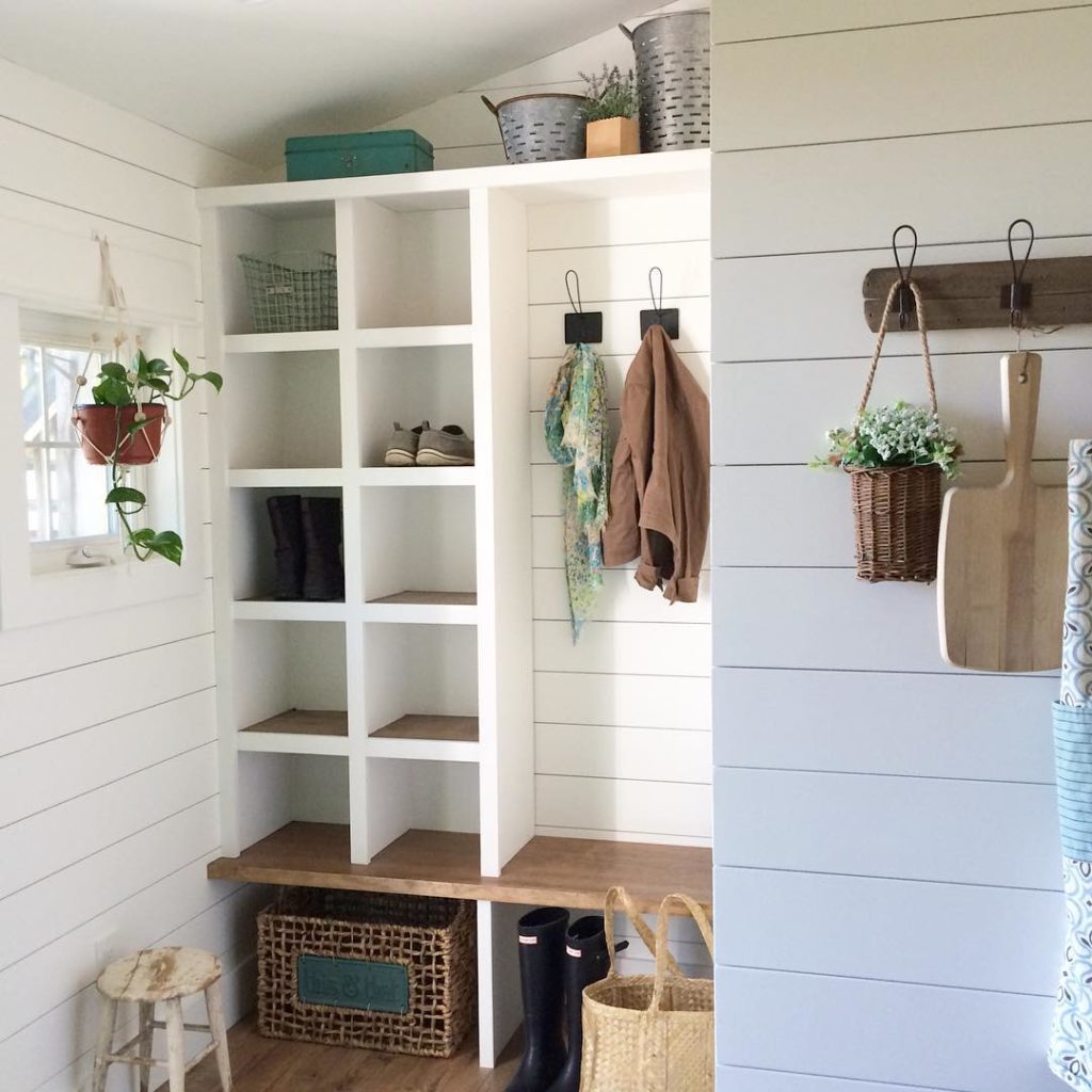 Mudroom Ideas for Storage & Organization | Extra Space Storage