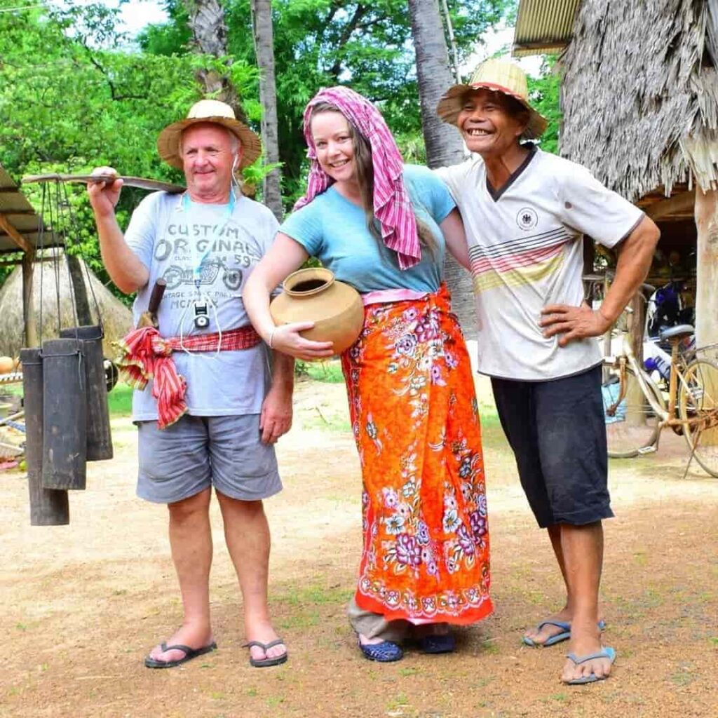 16 Tips for Living Abroad from Expats | Extra Space Storage