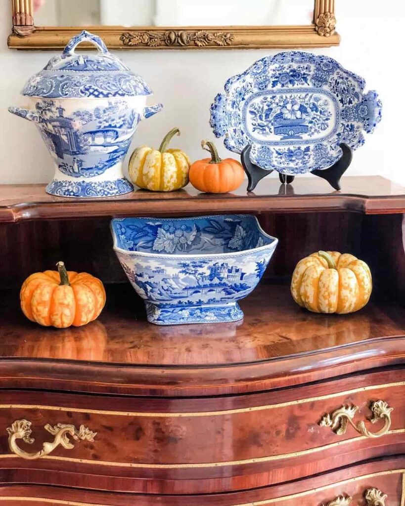 How to Find Valuable Antiques: The Ultimate Antiquing Guide