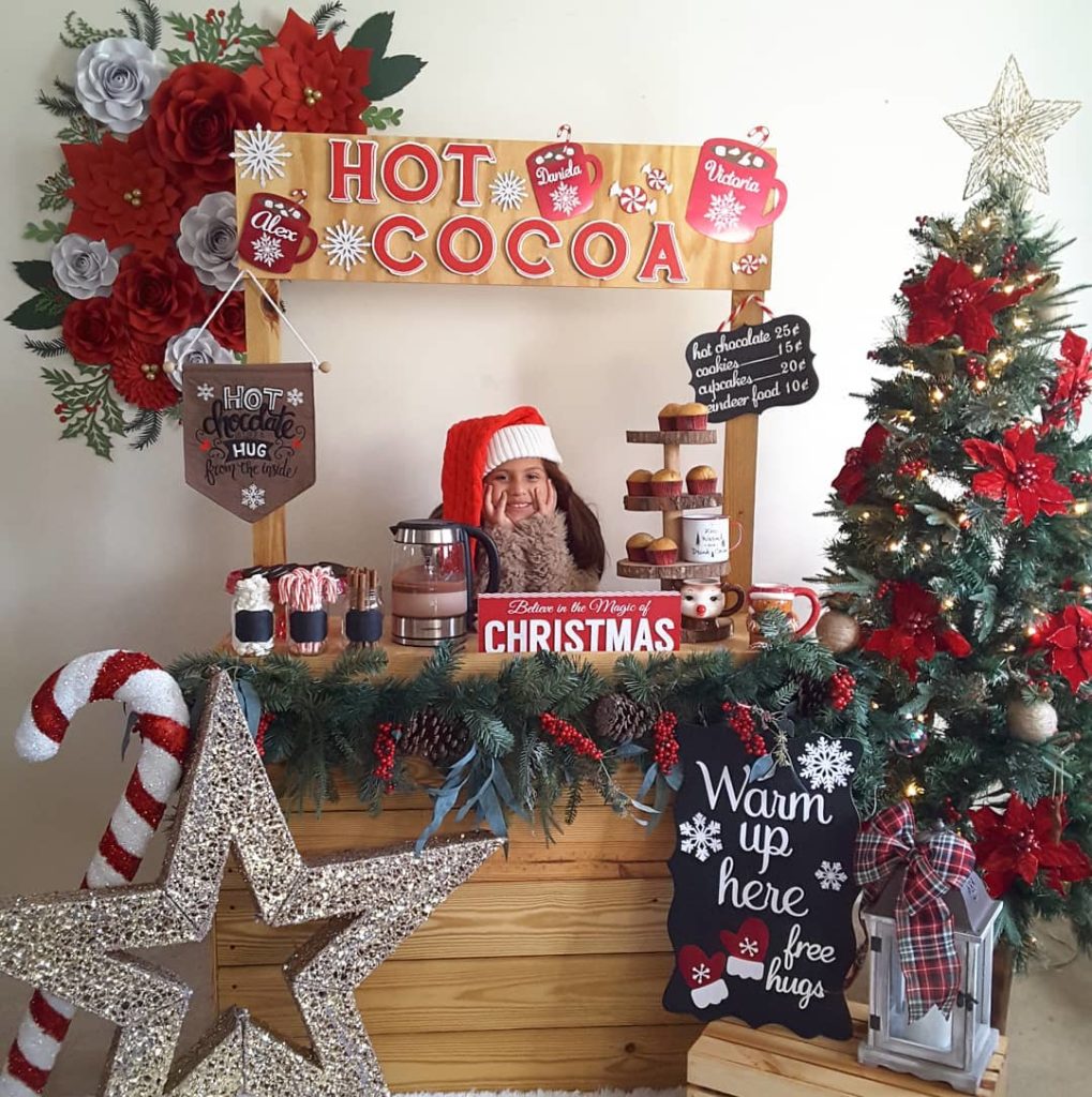 Spread Holiday Cheer: 17 Nice Things to Do for People | Extra Space Storage