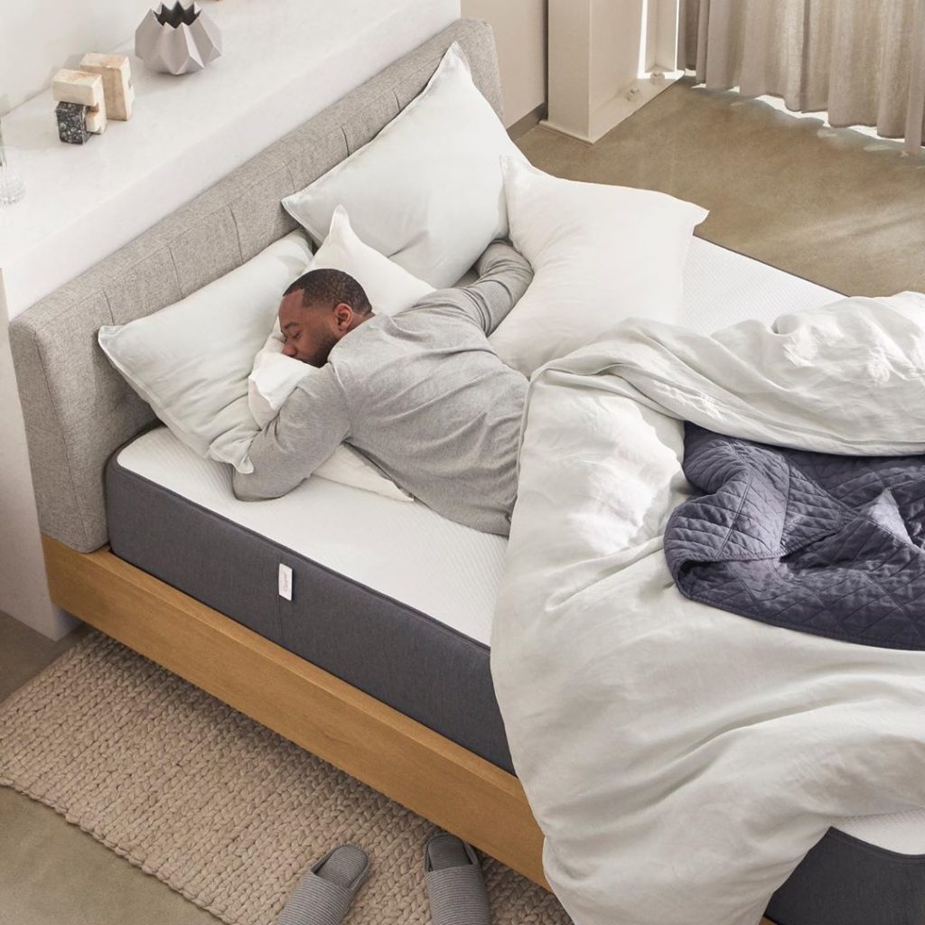 Traveling for Work? 21 Stress-Free Business Travel Tips | Extra Space ...