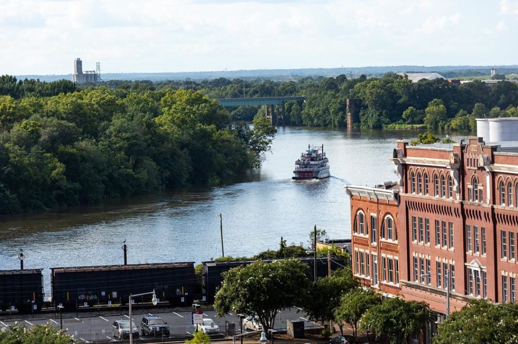 11 Things to Know About Living in Montgomery | Extra Space Storage