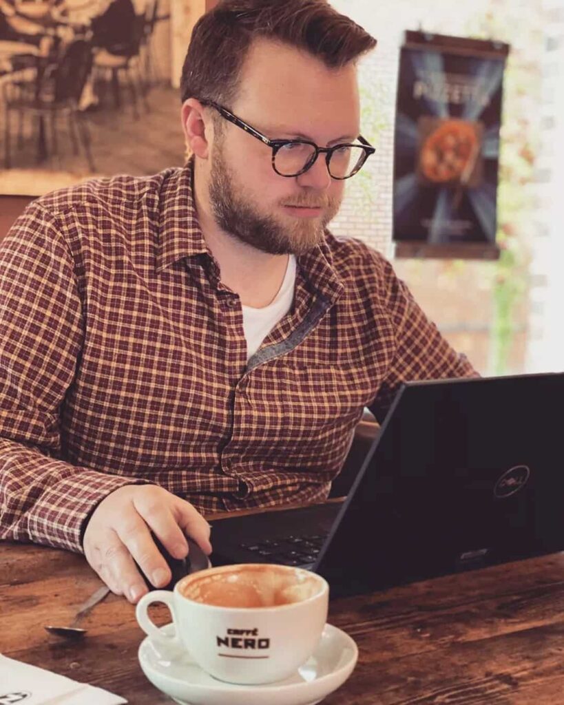 16 Best Travel Jobs in the U.S.