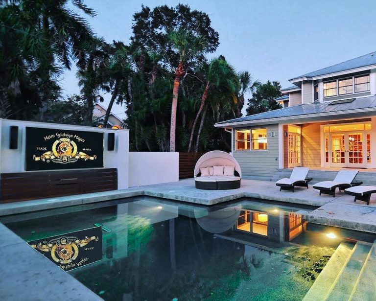 Backyard Inspiration: 14 Amazing Ideas for Your Dream Yard | Extra ...