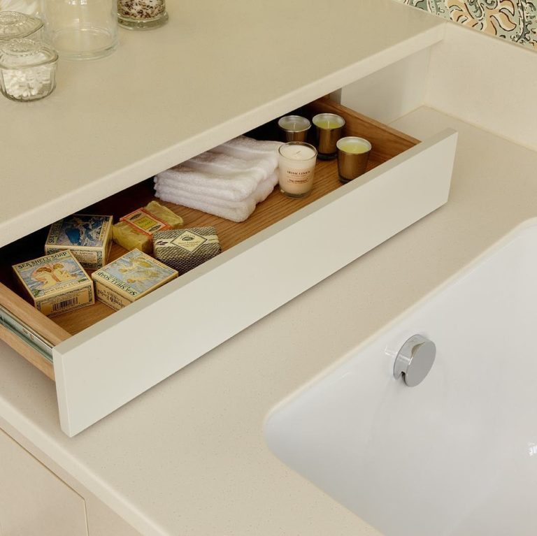 16 Smart Hidden Bathroom Storage Ideas | Extra Space Storage