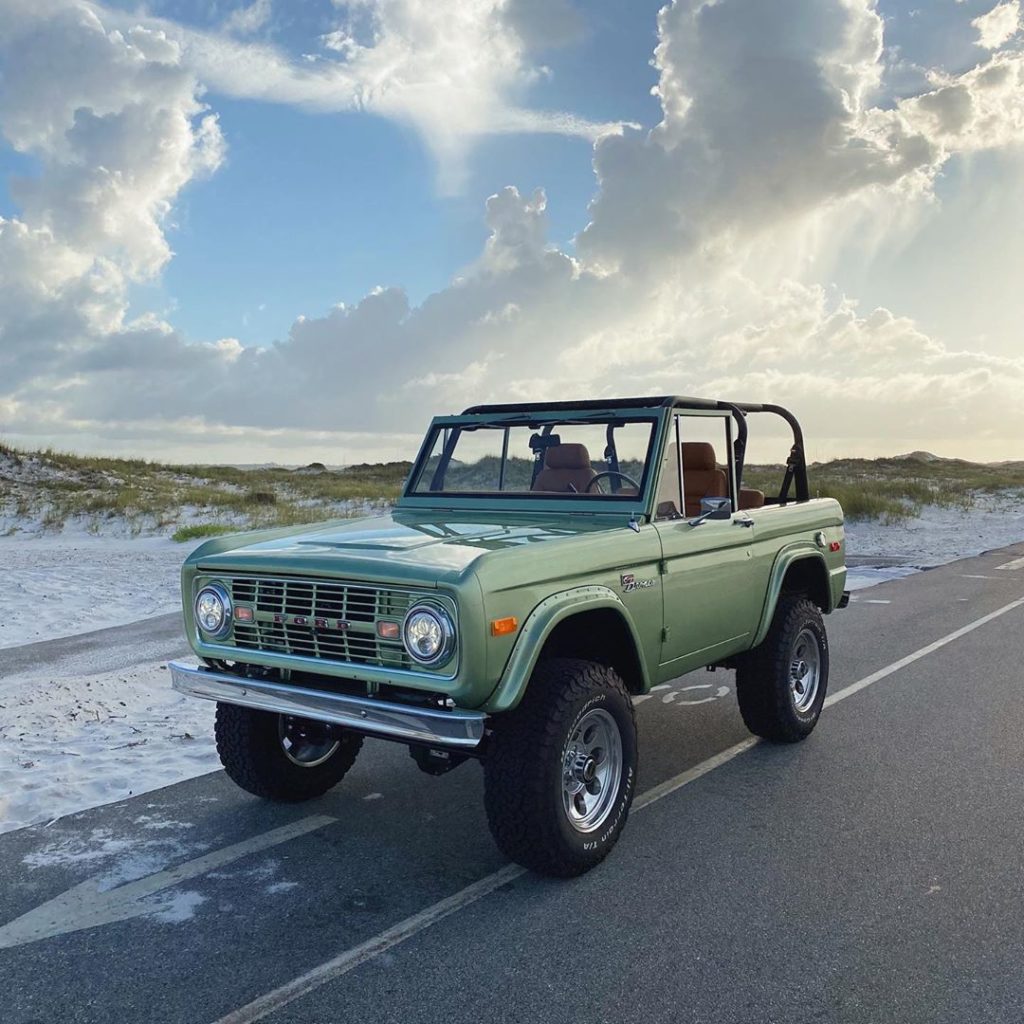 Classic Car Types: Your Guide to the Best Classic Car Options | Extra ...