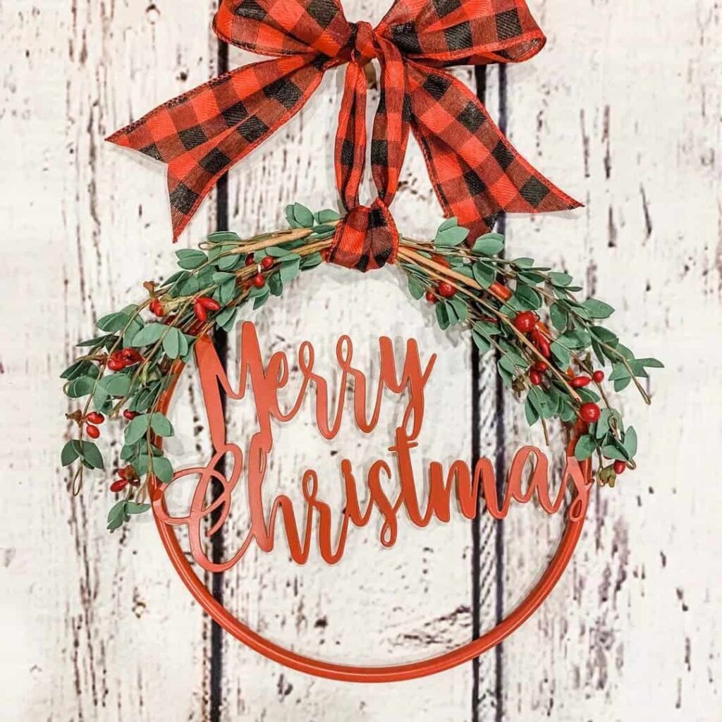 Outdoor Holiday Decor: 23 Festive Ideas for Your Home | Extra Space Storage