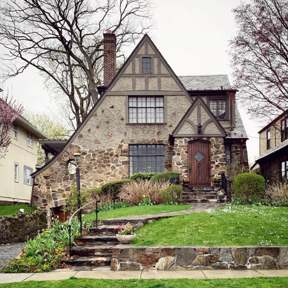 First-Time Home Buyers Guide: Finding the Right Home | Extra Space Storage