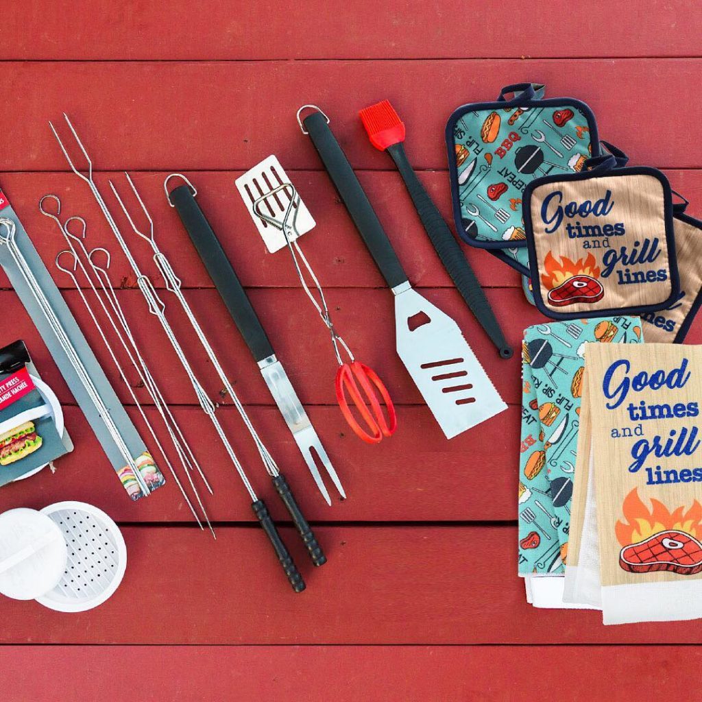 21 Cookout & Backyard BBQ Hosting Ideas | Extra Space Storage