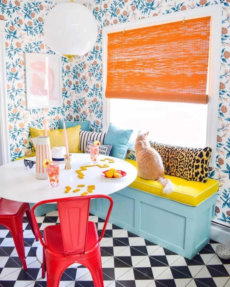 27 Colorful Home Design & Decorating Ideas | Extra Space Storage