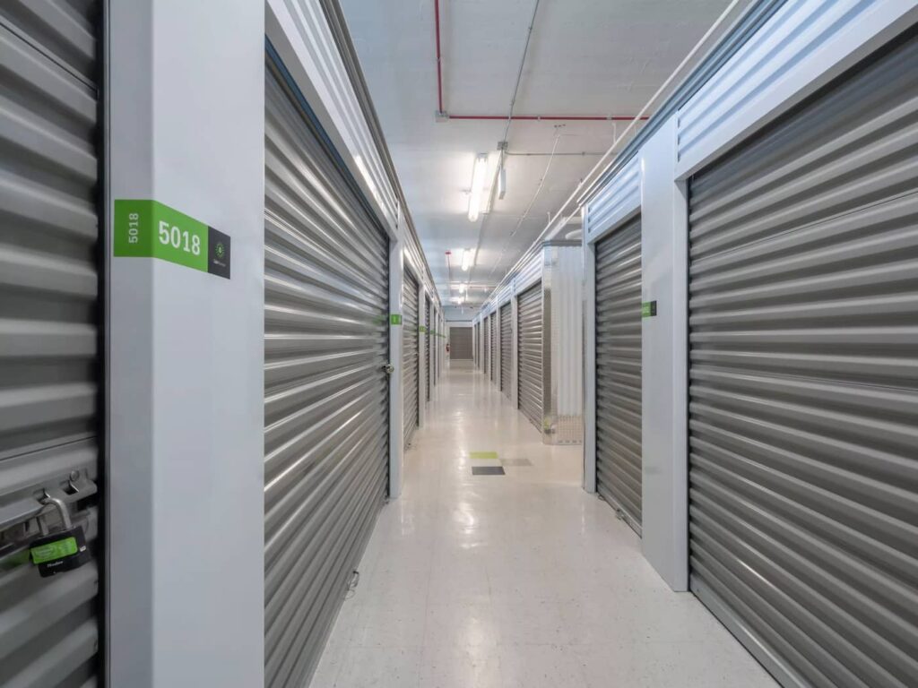 What's the Difference Between Storage Units & Storage Lockers? | Extra ...