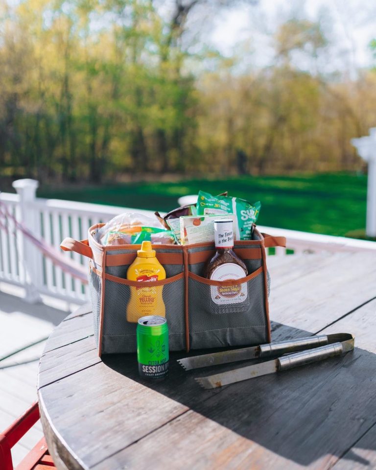 22 Ultimate Tailgating Party Ideas & Tips