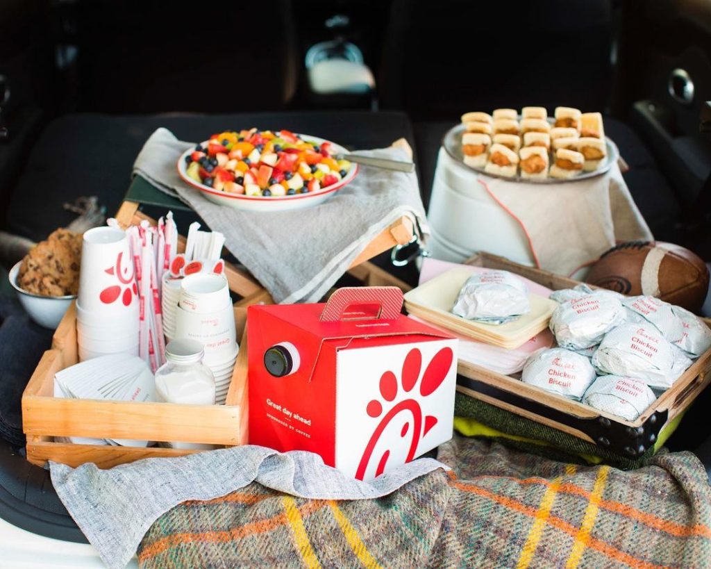 22 Ultimate Tailgating Party Ideas & Tips