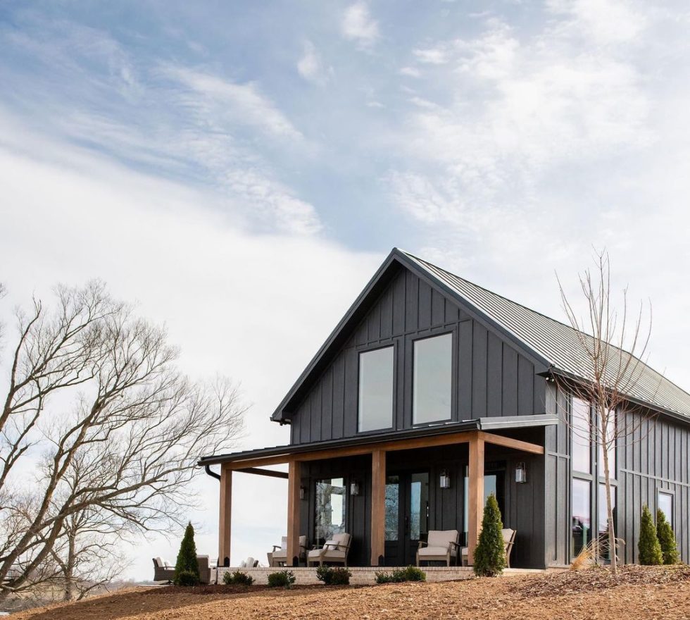 The Beginner's Guide to Barndominium Homes | Extra Space Storage