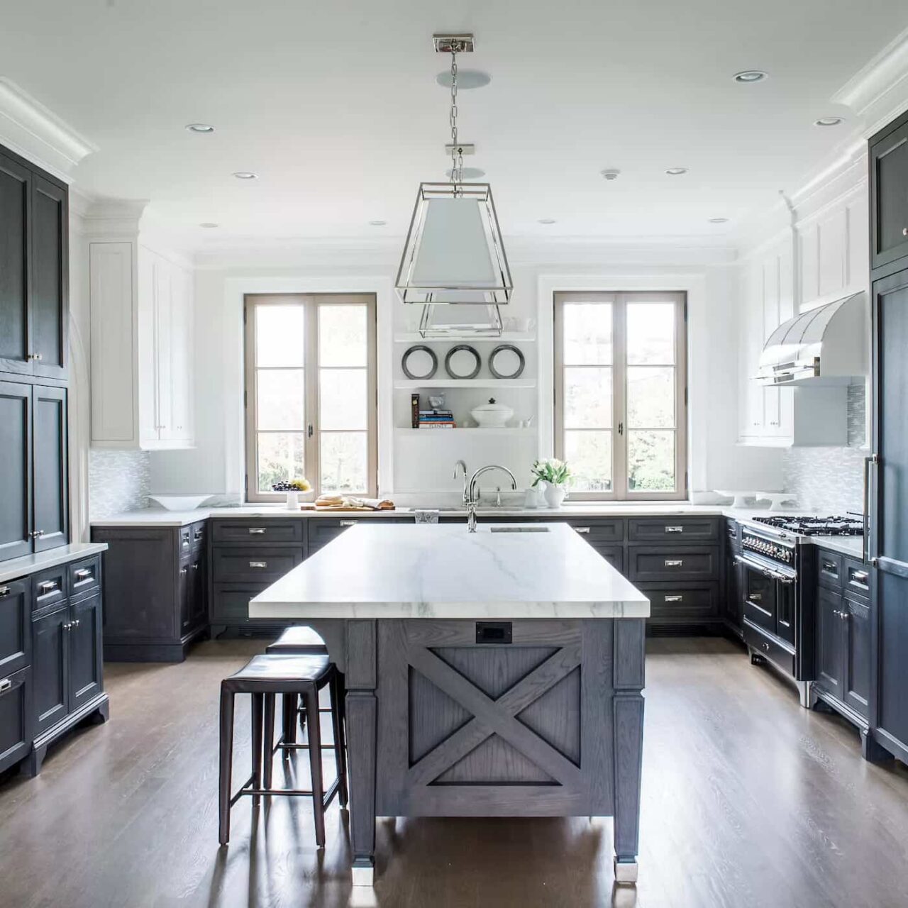 21 DIY & Affordable Ways to Redo Kitchen Cabinets | Extra Space Storage