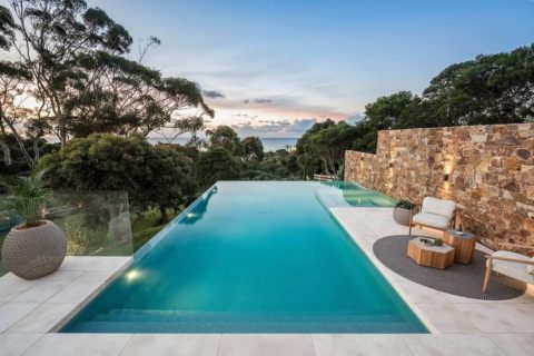 16 Luxury Pool Ideas To Upgrade Your Backyard | Extra Space Storage